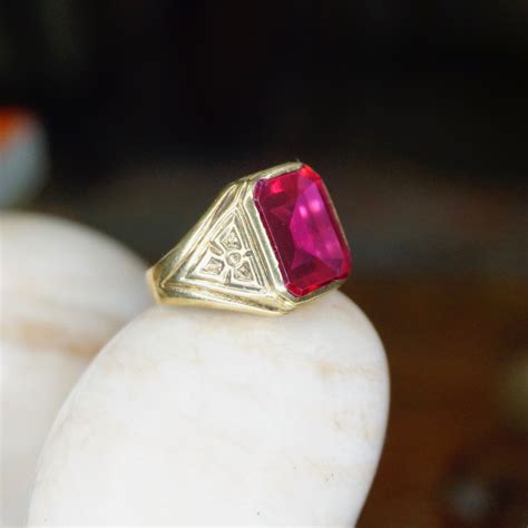 Vintage 14k Gold Ruby Glass Ring Mens Yellow Gold Estate Ring With S