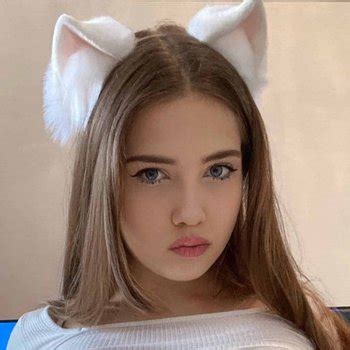 Kiko Baka Babe Page Watch This Adult Model On Freeones