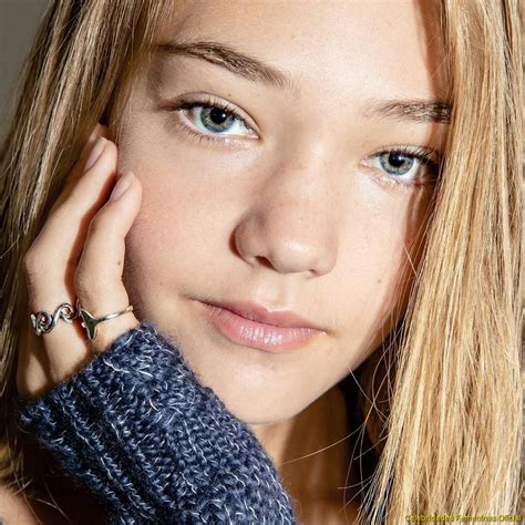 Celebridades Femeninas Oficial Jasmine Hendriks Les Traigo Otra