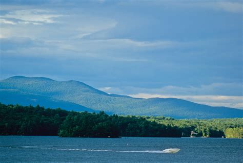 Lake Winnipesaukee Story New England Boating