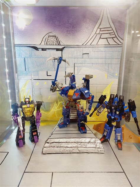 My Custom Authentics Barricade, Darkmount, and the Start to my Stunticons (Menasor) Display. : r ...