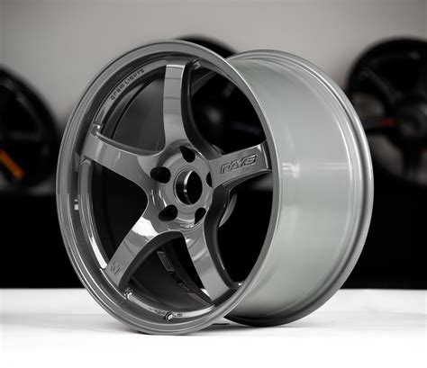 Rays Engineering Gram Lights 57cr 18×95″ 22 5×1143 Wheel Set Glossy
