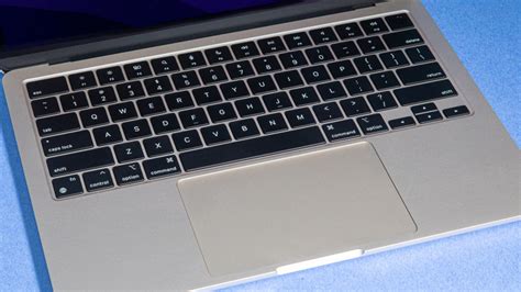 Apple MacBook Air (M2) review: As good as Apple keyboards get | Mashable