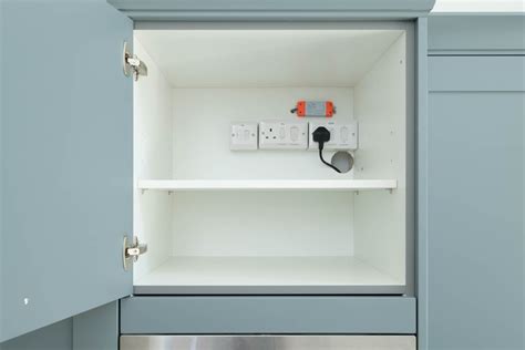 Pre Installed Shaker Kitchen Caple Appliances