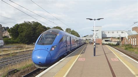 Lumo Class 803 Passes Berwick Upon Tweed 25822 Youtube