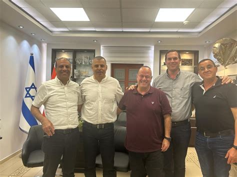 איתן צנעני וסיעתו מצטרפים לקואליציה של ראש עיריית כפר סבא רפי סער