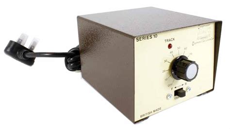 Gaugemaster 10lgb Single Track Cased Controller For G Hattons