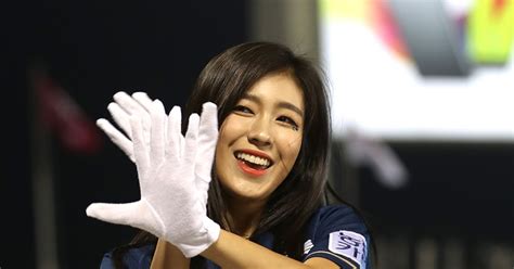 포토s 치어리더 김연정 매혹적인 손짓