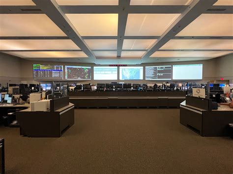 The Room Where It Happens Inside The Faa Command Center The Points Guy