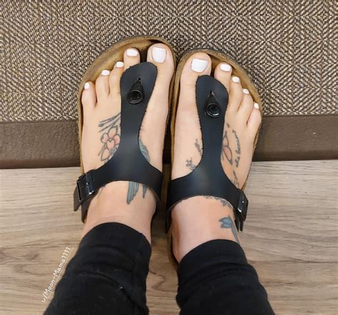 Lets Get High And Play Footsie At The Park R Femaleflipflops