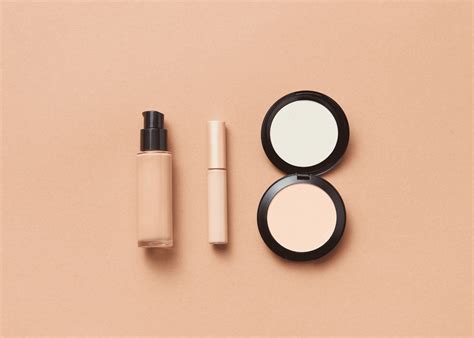6 Steps To Creating A Simple No Makeup Makeup Look Gurl Gone Green