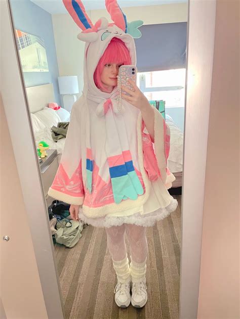 Sylveon Cosplay Outfit