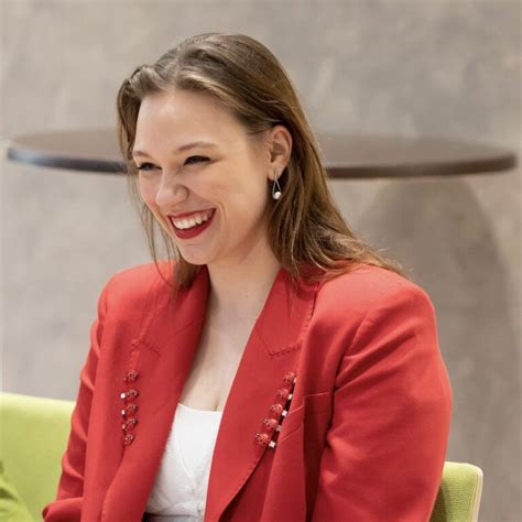 Sóvári Fehér Anna „mindig Az életből Próbálok Nagyon Pontos Anyagot