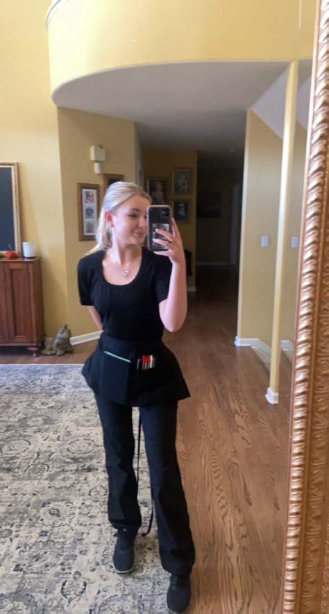 Waitress Outfit Ideas