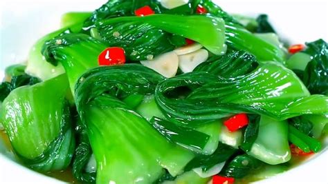【炒青菜｜色泽透亮 口感爽脆的做法步骤图】恋爱哪有干饭香下厨房