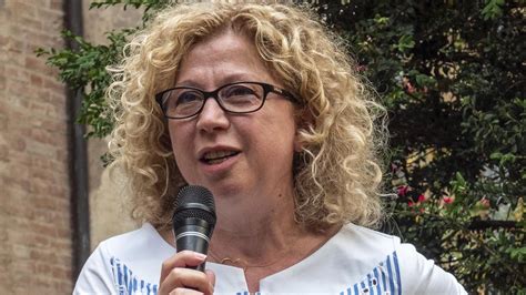 La Lettera Della Preside Domani Si Torna In Classe Ma Lasciamo Da Parte Verifiche E Interrogazioni