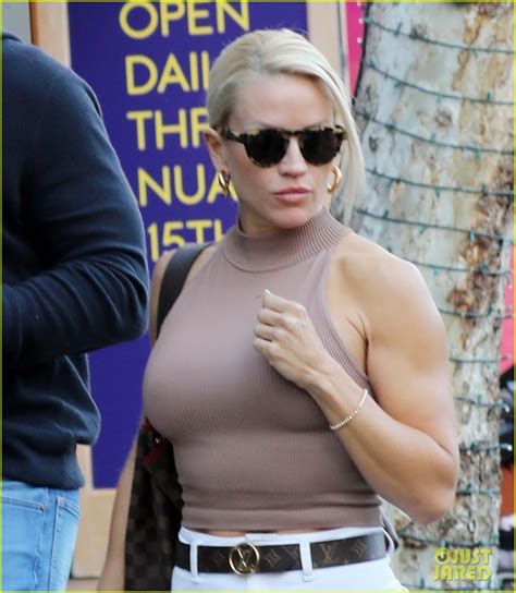 Alex Rodriguez And Girlfriend Jac Cordeiro Spend The Afternoon Shopping