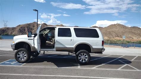 2002 Ford Excursion Market Classic Com