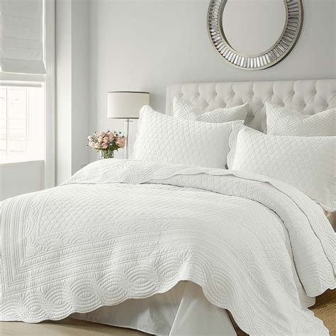 Pangushan White Quilt Set Queen Size Vintage Embossed Elegant Solid