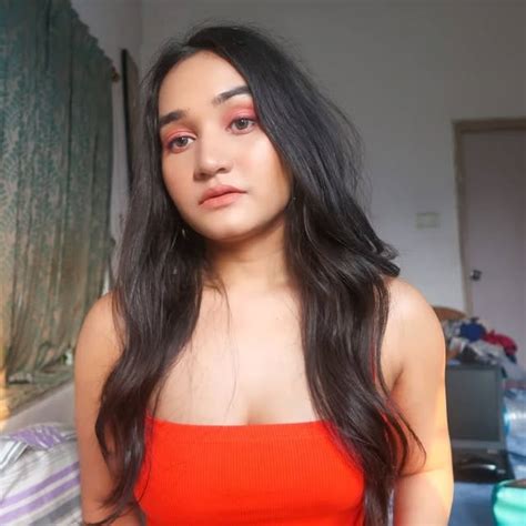 Manisha / Beauty Creator (@manishabera) • Threads, Say more