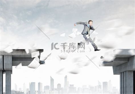 风险概念。高清摄影大图 千库网