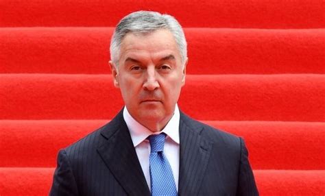 U Podgorici Slavlje Nakon 24 Godine Milo Poklekao