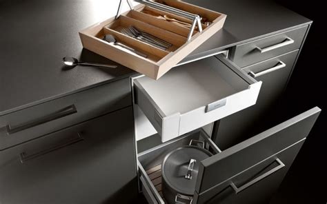 SieMatic SF-10: A Stylish and Functional Kitchen Storage Solution