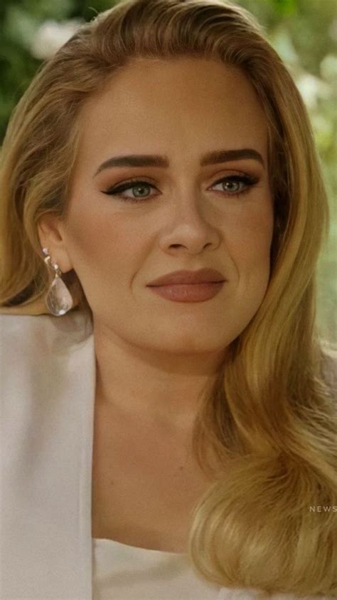 ปักพินในบอร์ด Adele