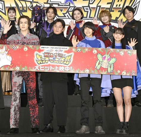 本島純政「熱量伝えたい」 映画「仮面ライダー」初日舞台あいさつ 47news（よんななニュース）