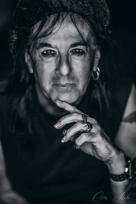 Ecki Stieg „die Welt Im Eigenen Rahmen Besser Machen“