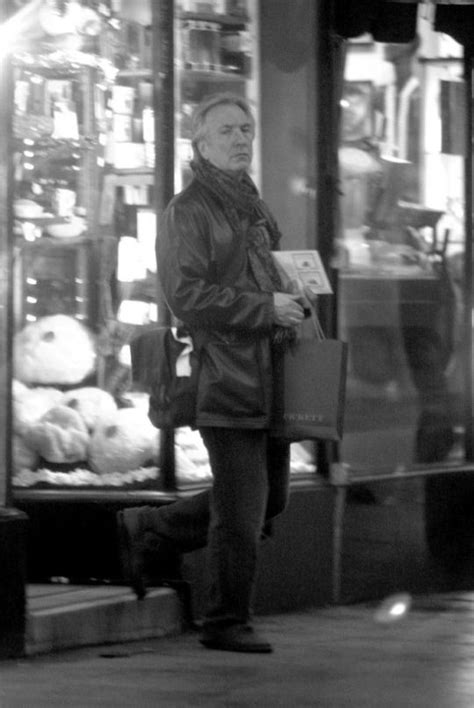 Alan Rickman On Shooping Knightsbridge London 2005 Febr 17 Alan