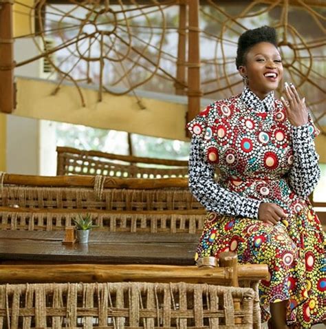 Popular Nigerian Singer Waje Shows Off Perky Look In Ankara Outfit Welcome To Alexischimdis Blog