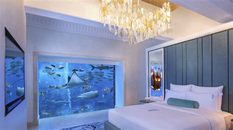 Dubais Wildly Luxurious Underwater Hotel Suite Offers Mesmerizing