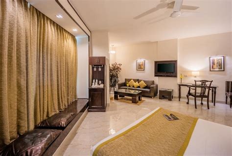 Shanti Palace Delhi Airport Hotel Ayurvedic Wellness Retreat