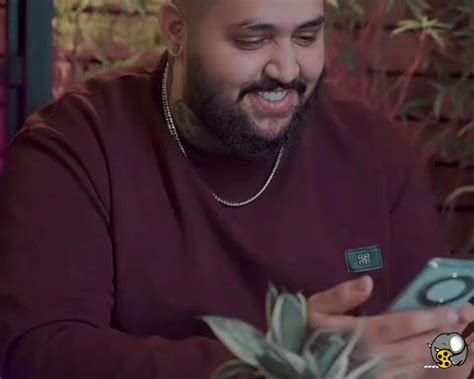 بابای مشتی و خوش اخلاق فیلو