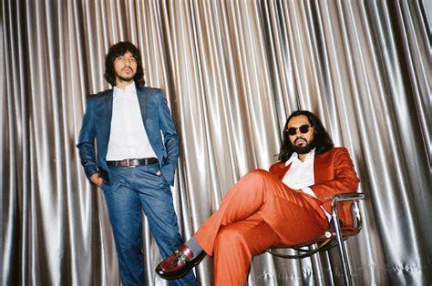 Ali Suguhkan Materi Pelepas Penat Pophariini