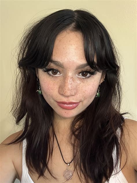 I Think Im Cute But Never Considered Hot Am I Hot R Freckledgirls
