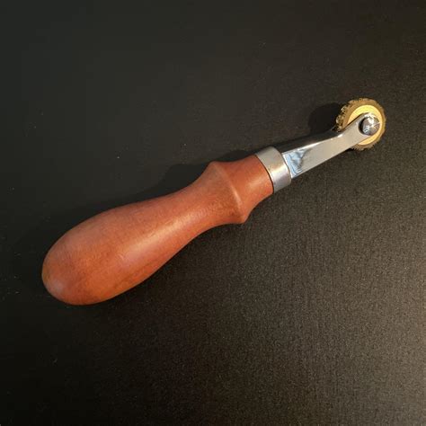 押型ルレット 押し型 ルレット 型押し レザークラフト 工具 メルカリ