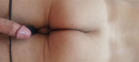 وقتی از پشت می‌خوابم وکیرشو آماده می‌کنه برا کونم