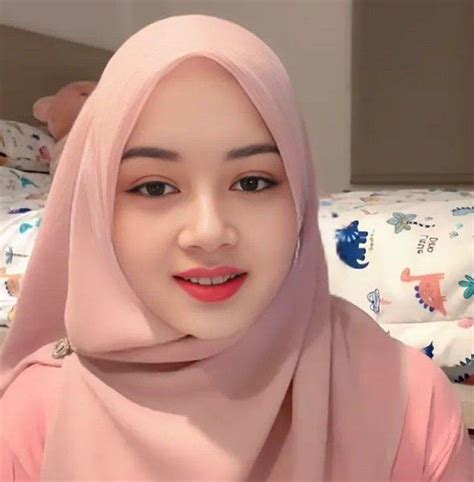 Nyesek Banget Elina Devia Facebook