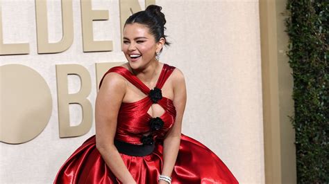 Selena Gomez reveals what she told Taylor Swift and Keleigh Sperry at the Golden Globes | Ents ...