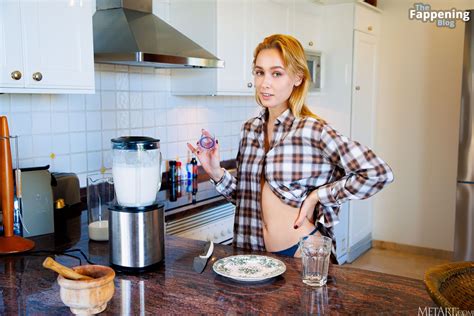 Kelly Collins Nude Sexy Milkshake Photos The Fappening News