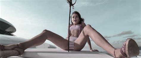 Alexis Dziena Nude Pics Page 1
