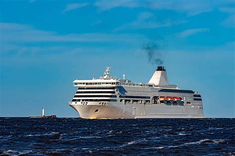 Passenger Vessel Background Images Hd Pictures And Wallpaper For Free Download Pngtree