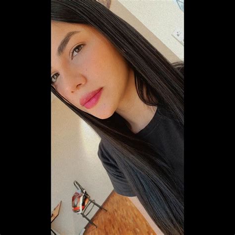 Estefania Molina Youtube