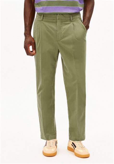 Armedangels Taamir Plissierte Chinohose Bio Baumwoll Mix Grün 30008051