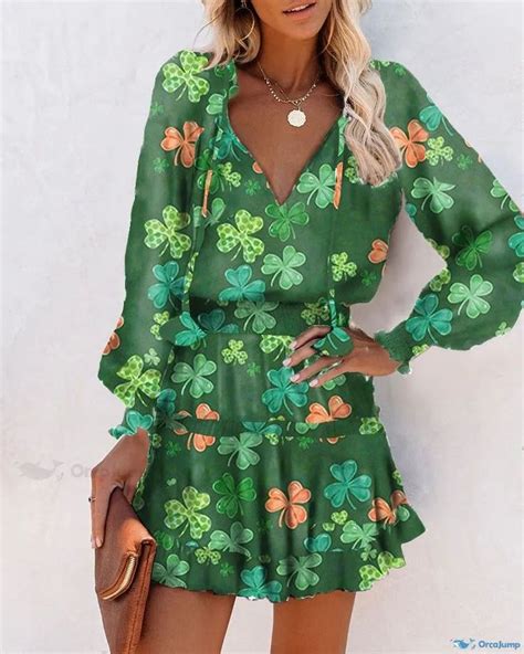 25 Stylish St Patricks Day Outfits For Women To Celebrate In Style