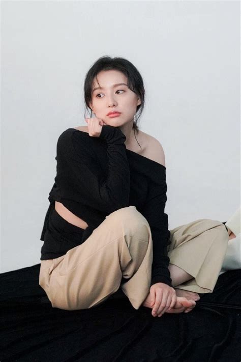 Kim Ji Wons Feet
