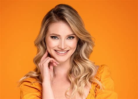 Dirty Blonde Hairstyles To Look Natural But Glam Hairdo Hairstyle