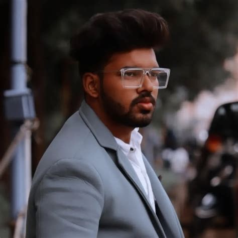 🦋 Meoww😻 ️🦋 Yukeshofficial • Threads Say More